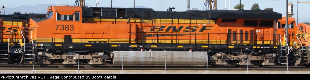 BNSF 7383